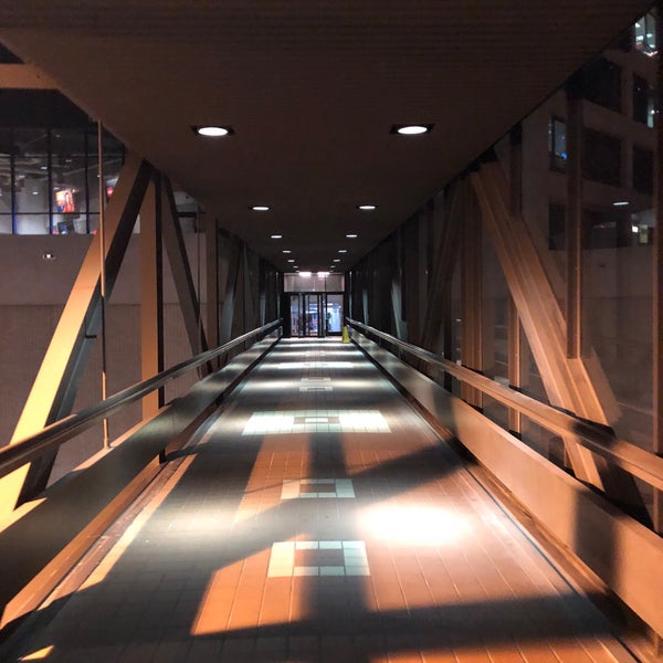 CNN Center Parking Deck Bridge - Bridge in Downtown Atlanta