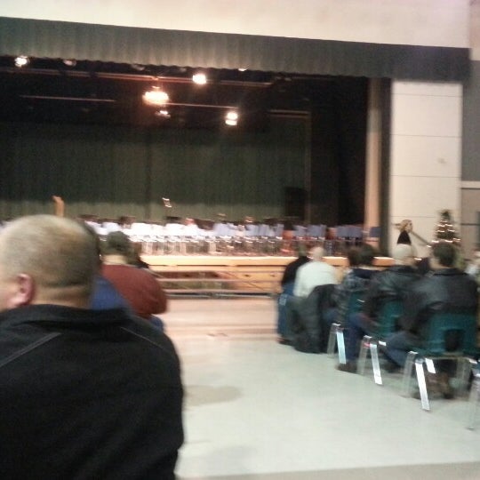 Strathroy District Collegiate Institute - Strathroy, ON