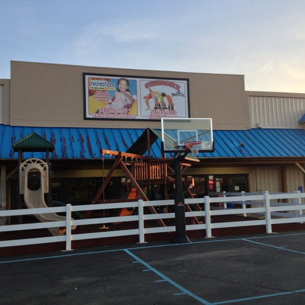 Recreations Outlet - 4 tips from 268 visitors