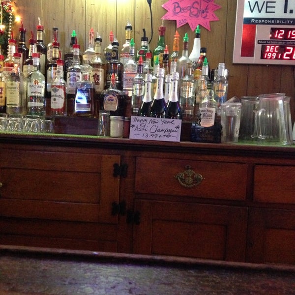 Limby's Tavern - Dover, OH