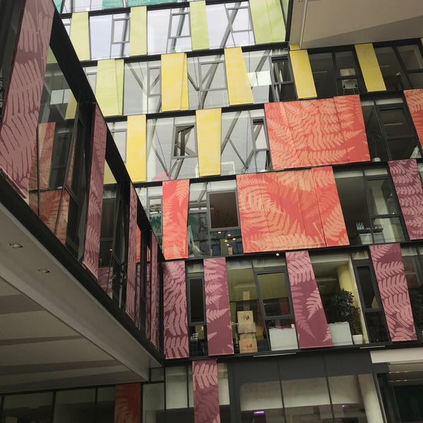 Amazon Court - Structure in Praha