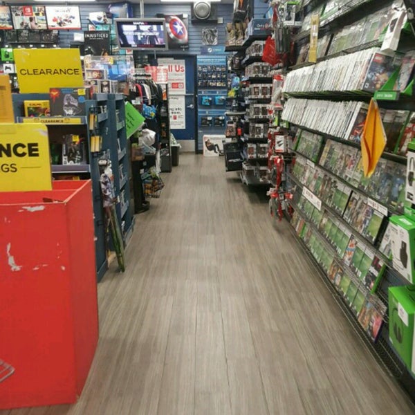 GameStop - Video Games Store in Wilshire Center - Koreatown