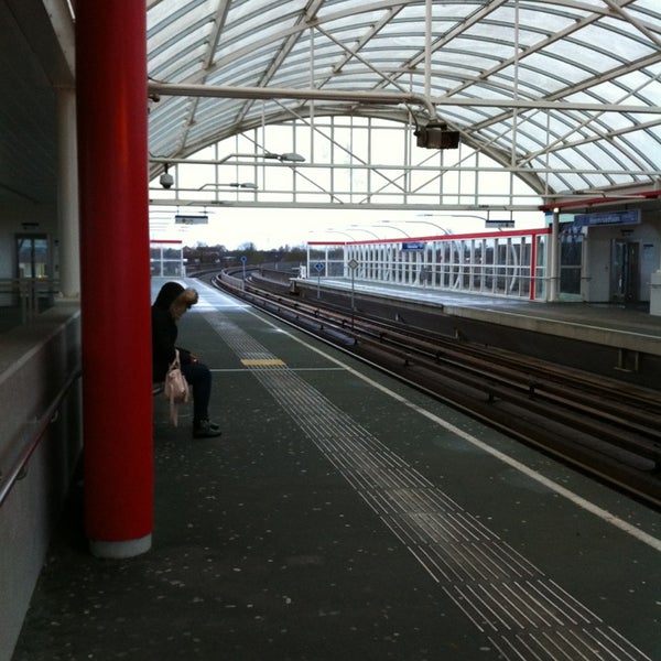 Metrostation Heemraadlaan - Metro Station in Spijkenisse