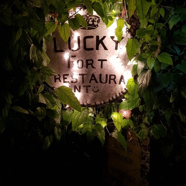 Lucky Fort Restaurant - Restaurant