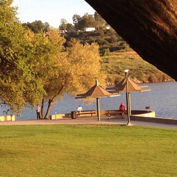 Photos at Puddingstone Lake - 4 tips from 493 visitors