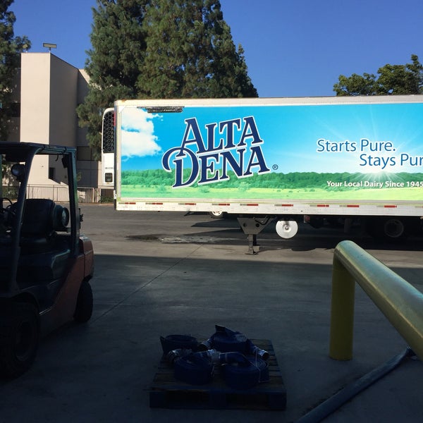Alta Dena Milk Trailer