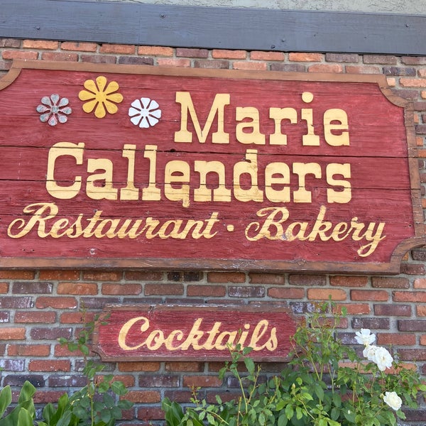 Marie Callender's - 1175 E Alosta Ave