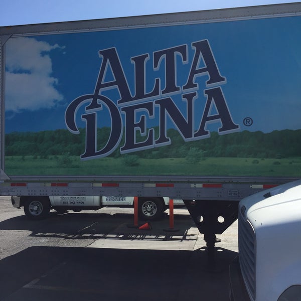 Alta Dena Milk Trailer