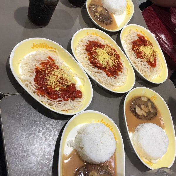 Jollibee - Fast Food Restaurant in Legaspi