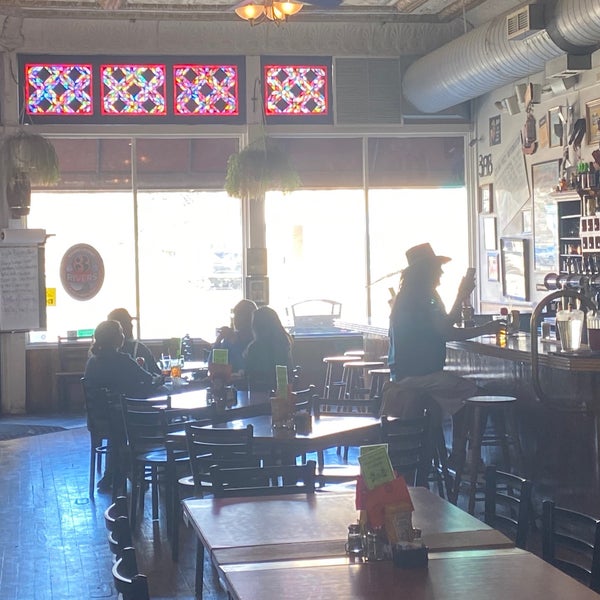 Three Rivers Eatery - 101 E Main St