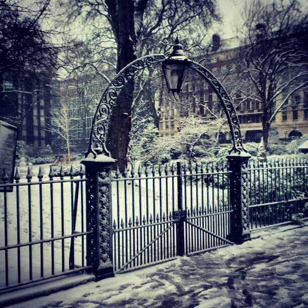Portman Square - Plaza in Marylebone
