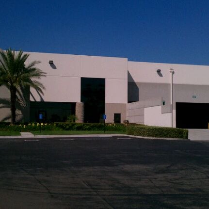 Uline Shipping Supplies - Paper / Office Supplies Store