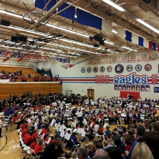 Photos at Olathe North High School - 375 visitors