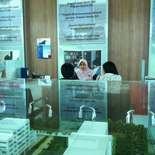 Institut Teknologi dan Sains Bandung (ITSB) - Gedung A Ruang R310 - 1 tip