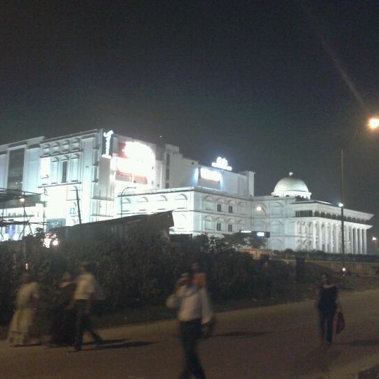 Axis Mall - Shopping Mall in Kolkata