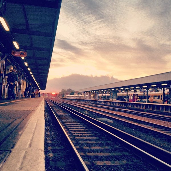 Tonbridge Railway Station (TON) - Barden Road