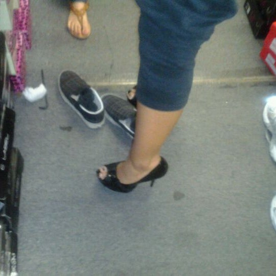 Wholesale Fashion Shoes - Camelback East - 4041 E Thomas Rd