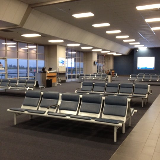 Photos at Abbotsford International Airport (YXX) - 30440 Liberator Ave