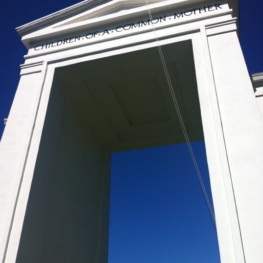 Peace Arch Provincial Park - South Surrey - 6 tips from 2587 visitors