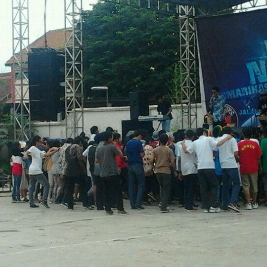 Lapangan SMA Negeri 8 Malang - Arcade in Malang