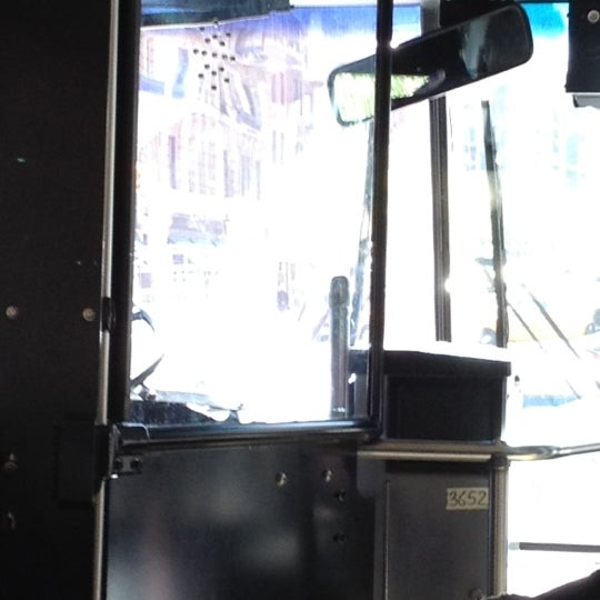 MTA Bus - M72 - 72nd and York - Upper East Side - 1352 York Ave.