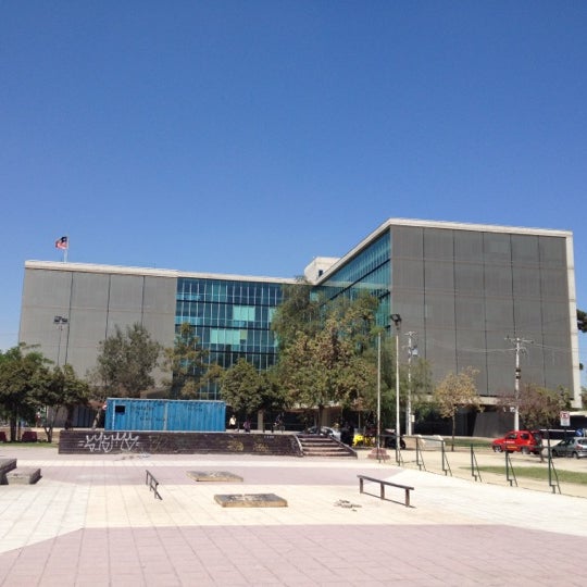 Municipalidad de Recoleta - City Hall in Recoleta