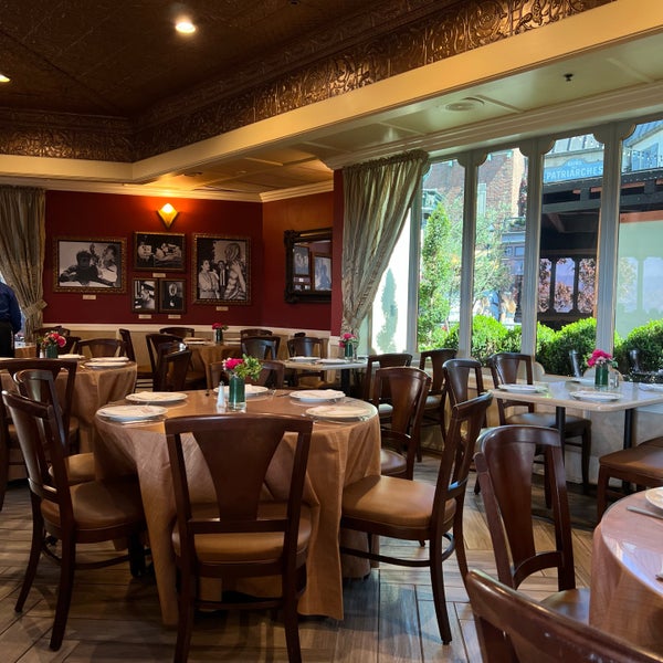 VIP Dining Room - Universal VIP Experience - Restaurant in Universal City