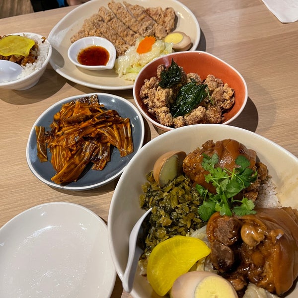 MonGa Cafe - Taiwanese Restaurant in Bellevue
