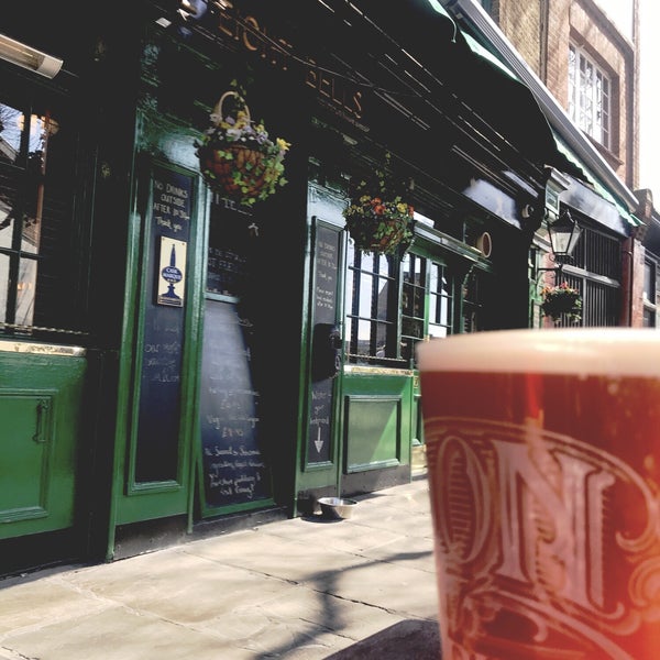 The Eight Bells - Pub in Fulham