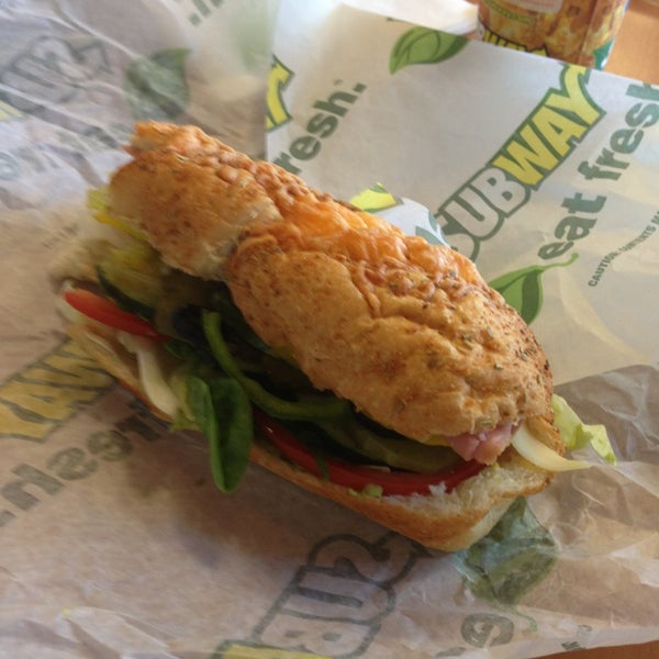 SUBWAY - Sandwich Spot