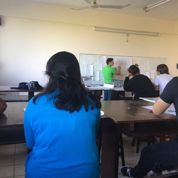 Escuela de Arquitectura Universidad Modelo - Mérida, Yucatán