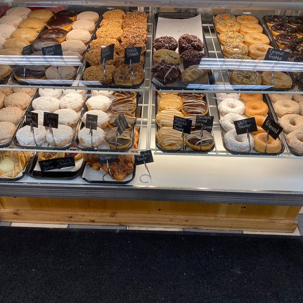 Rise 'N Roll - Bakery