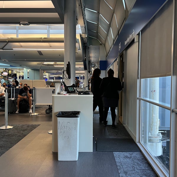 Gate B4 - 9 tips from 2056 visitors