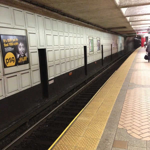 MBTA Broadway Station - D Street - West Broadway - 13 tips