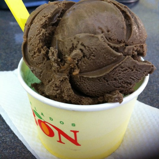 Helados Bon / Yogen Früz - Ice Cream Parlor in Santo Domingo
