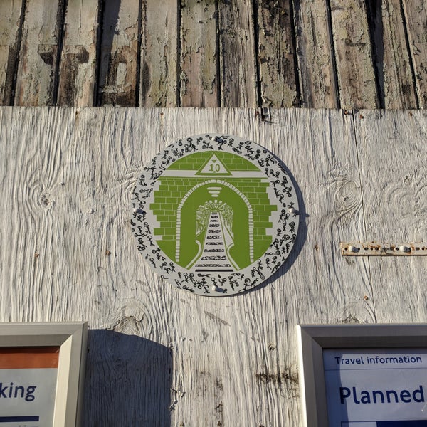 Leyton Midland Road Railway Station (LEM) - Leyton, Greater London