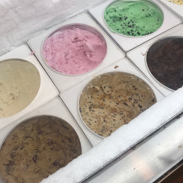 Ice Castle Sweet Shoppe - Dessert Shop