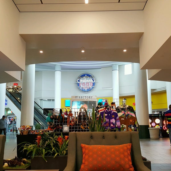 Photos at Broadway Commons - 358 N. Broadway Mall