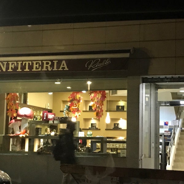 Rialto confitería - Dessert Shop in Castellana