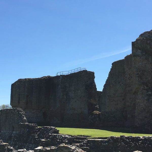 Rhuddlan Castle - Rhuddlan, Denbighshire