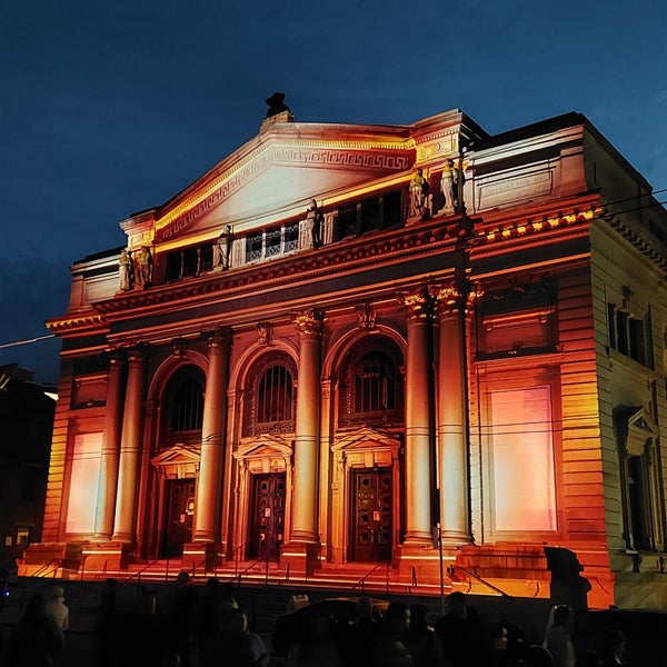 Memorial Hall - Over-The Rhine - 2 tips from 610 visitors