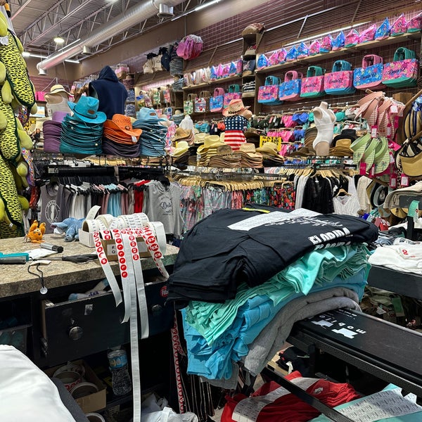 Alvins Island - Gift Store in Destin
