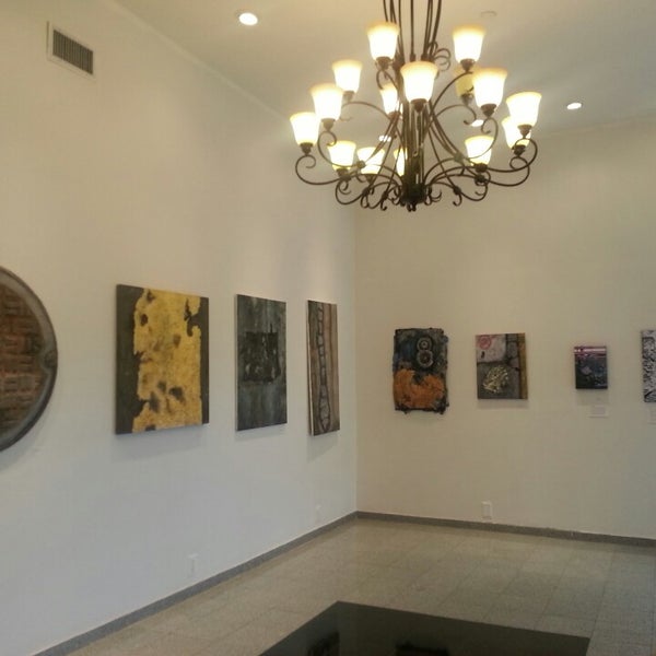 Yashar Gallery - Art Gallery in Greenpoint