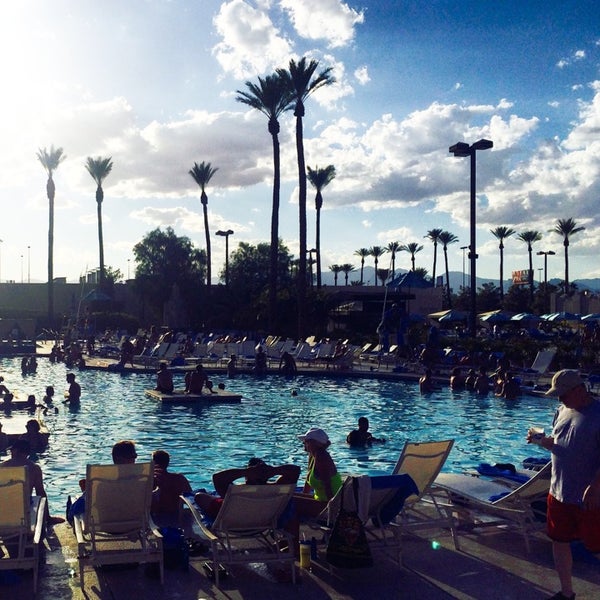 Photos at Luxor Oasis Pool Bar - Hotel Bar in The Strip