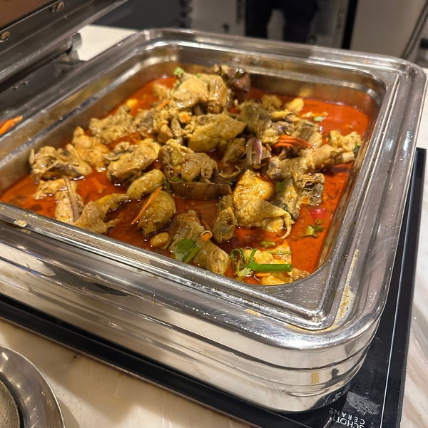 MAS Golden Lounge - Satellite - 138 tips