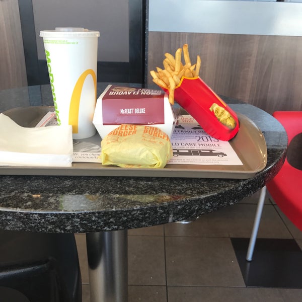 McDonald's - Fast Food Restaurant