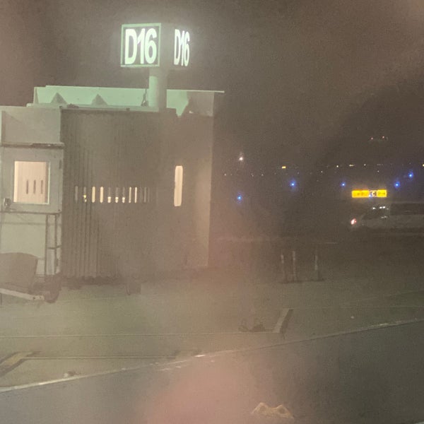 Gate D16 - Airport Gate in Baltimore