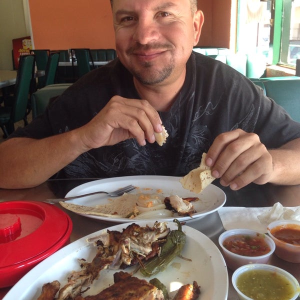 Los 3 Pollos - Gardena, CA