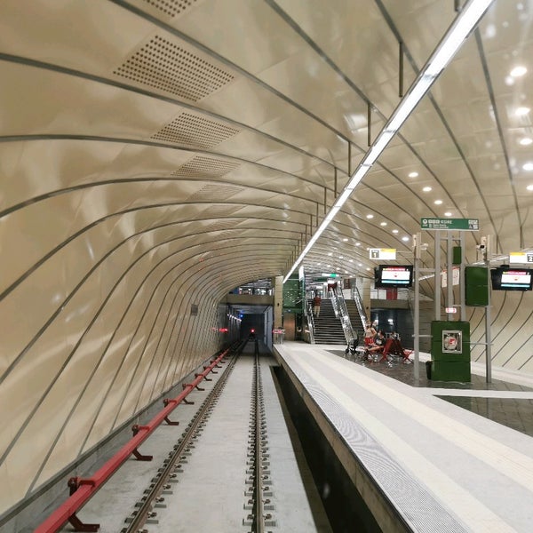 Metrou M5 Valea Ialomiței - Metro Station in Drumul Taberei