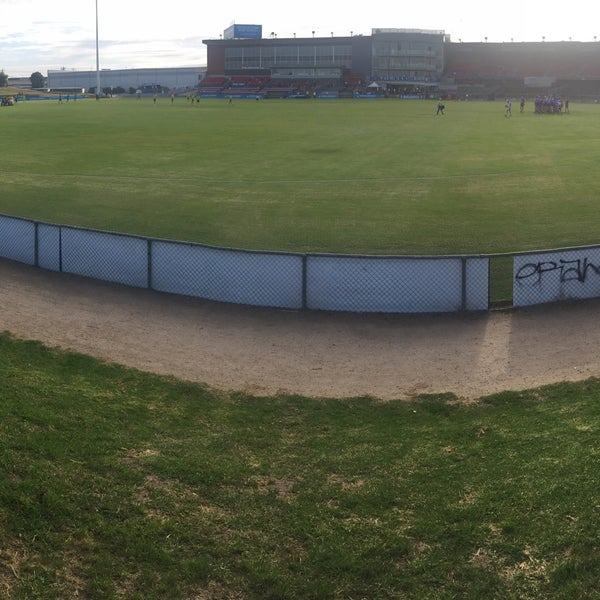 Whitten Oval - 6 tips from 352 visitors
